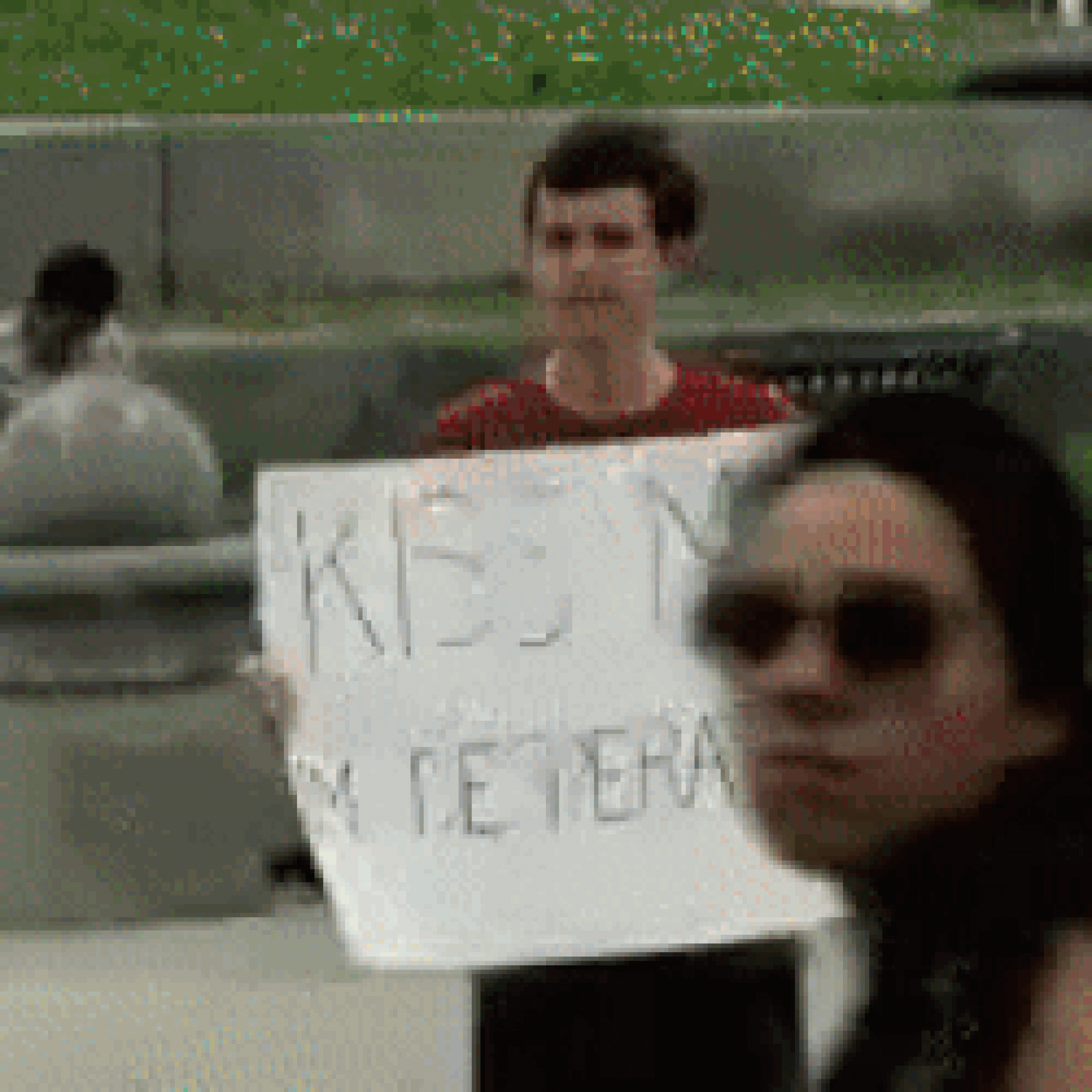 Kiss Me. I'm desperate